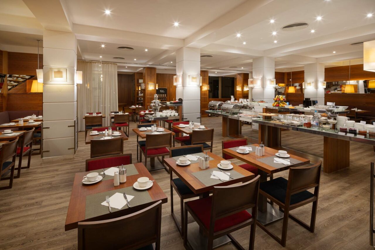 Bistro & Bar in Central Budapest | Dining at K+K Hotel Opera